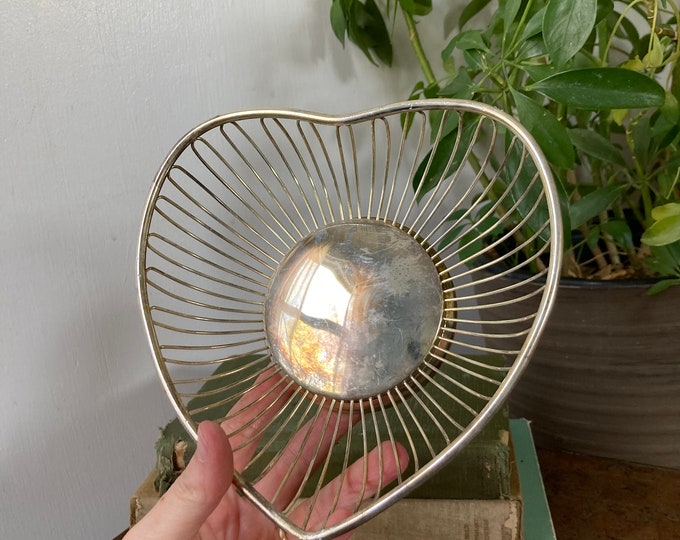 Silver Wire Heart Shaped Basket - Etsy