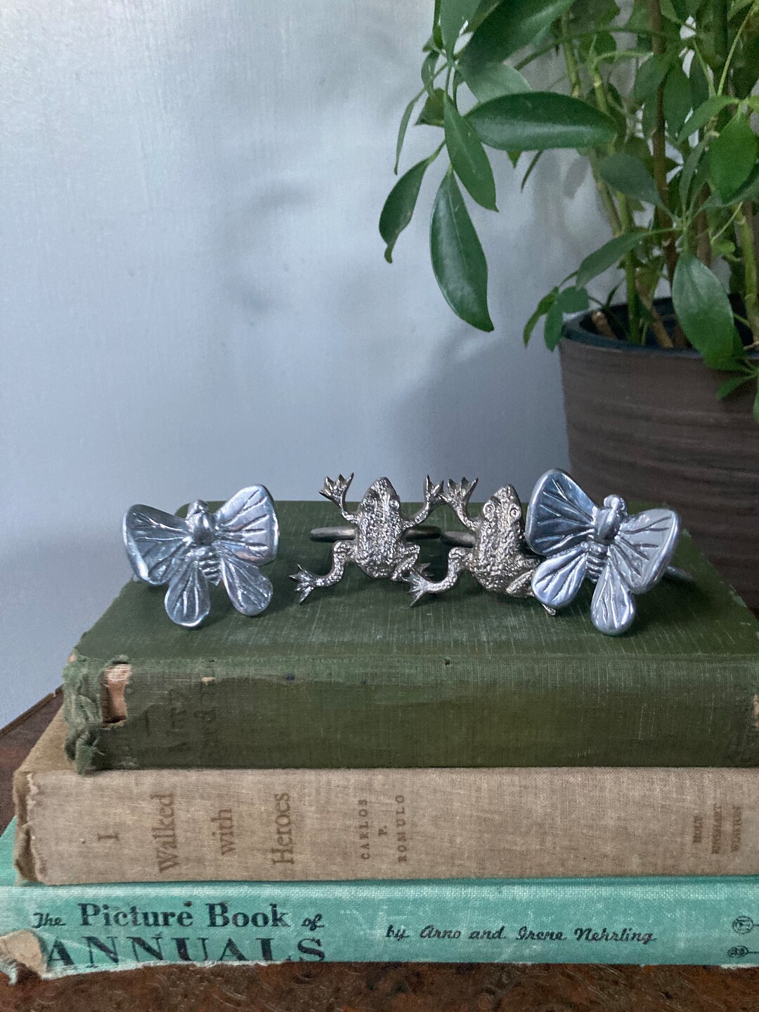 Silver Butterfly and Frogs Napkin Rings - Etsy