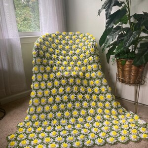 Crocheted Daisy Chain Afghan - Etsy