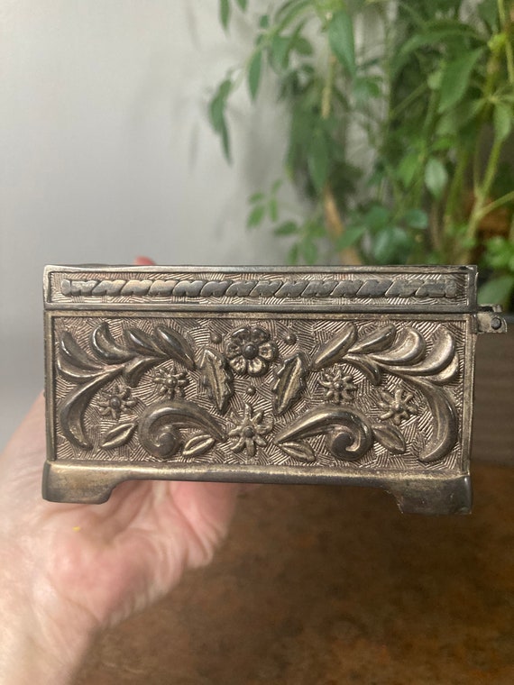 Godinger silver jewelry box - Gem