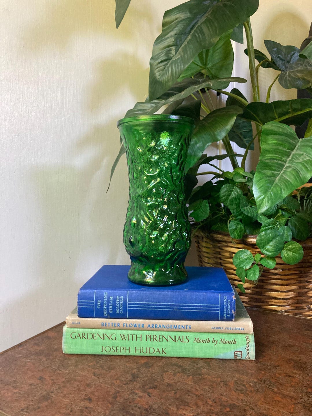 Green Textured Glass Vase - Etsy