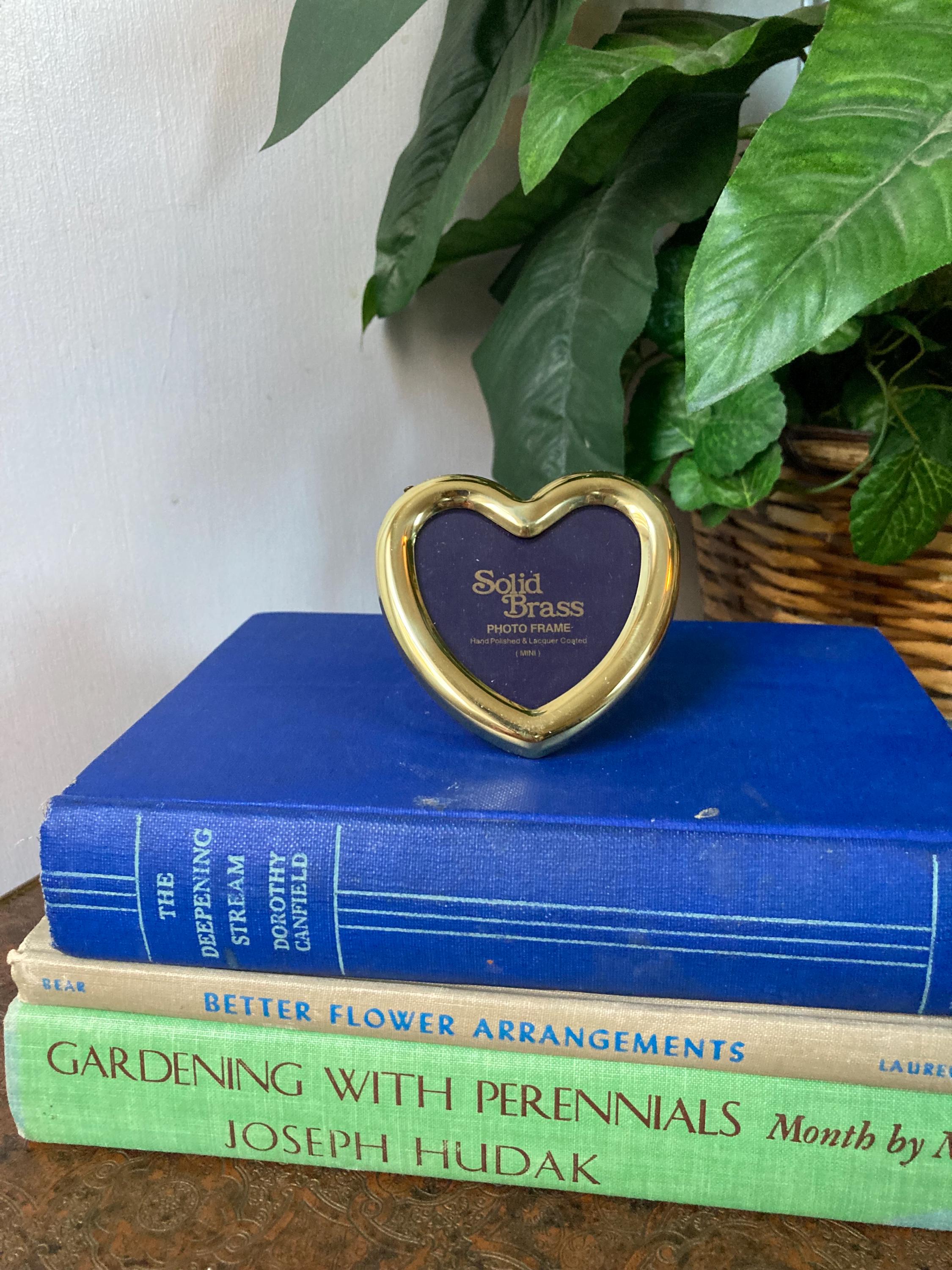 Mini Brass Heart Frame - Etsy