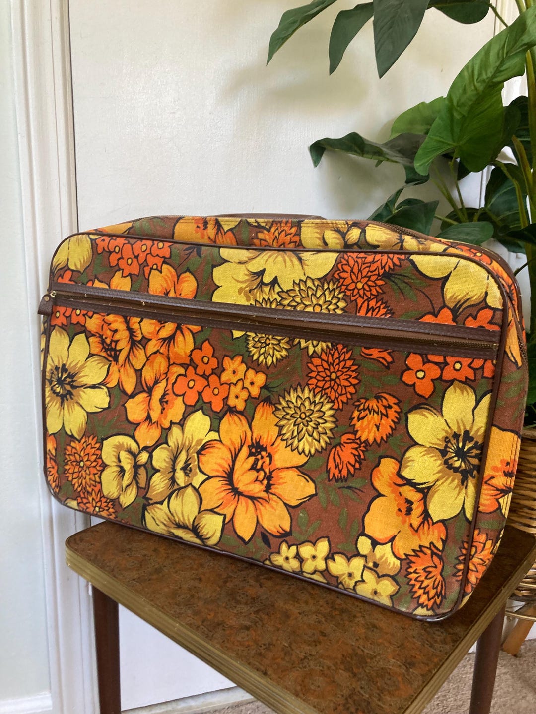 Bantam Suitcase Mid Century. B - Etsy