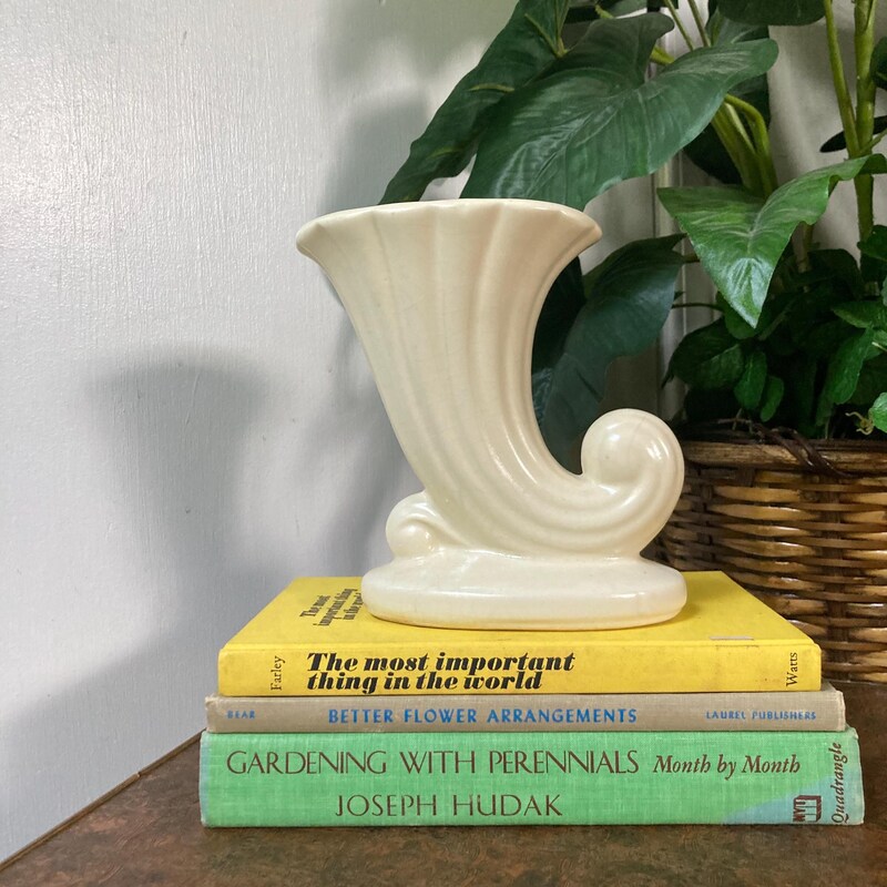 Cornucopia Vase - Etsy