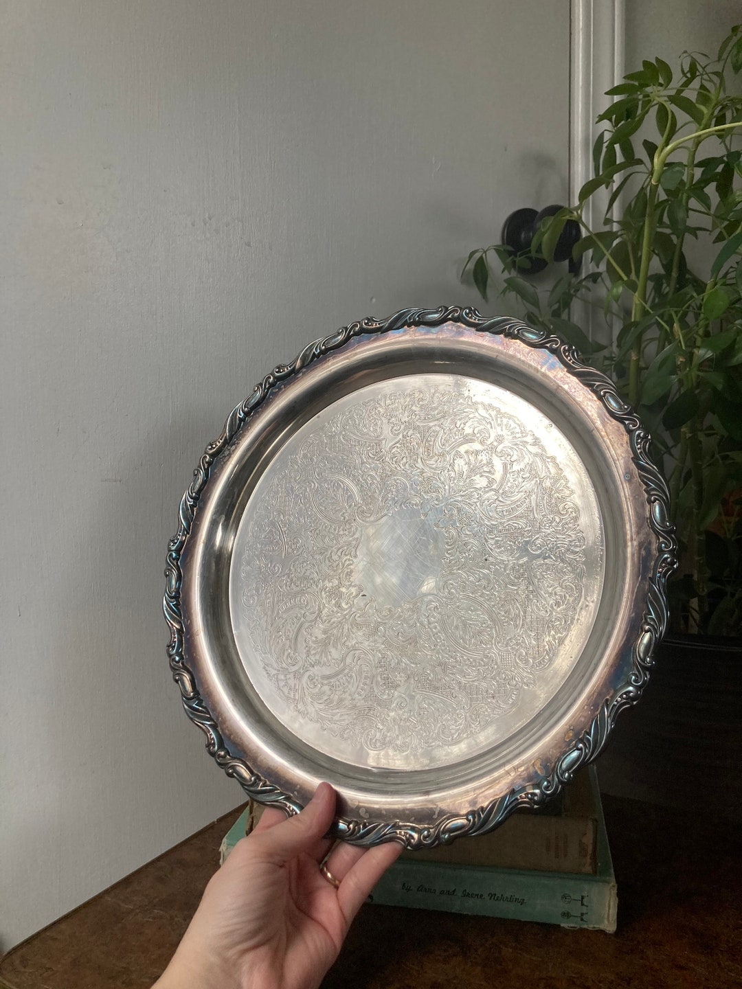 Round Oneida Silver Tray - Etsy