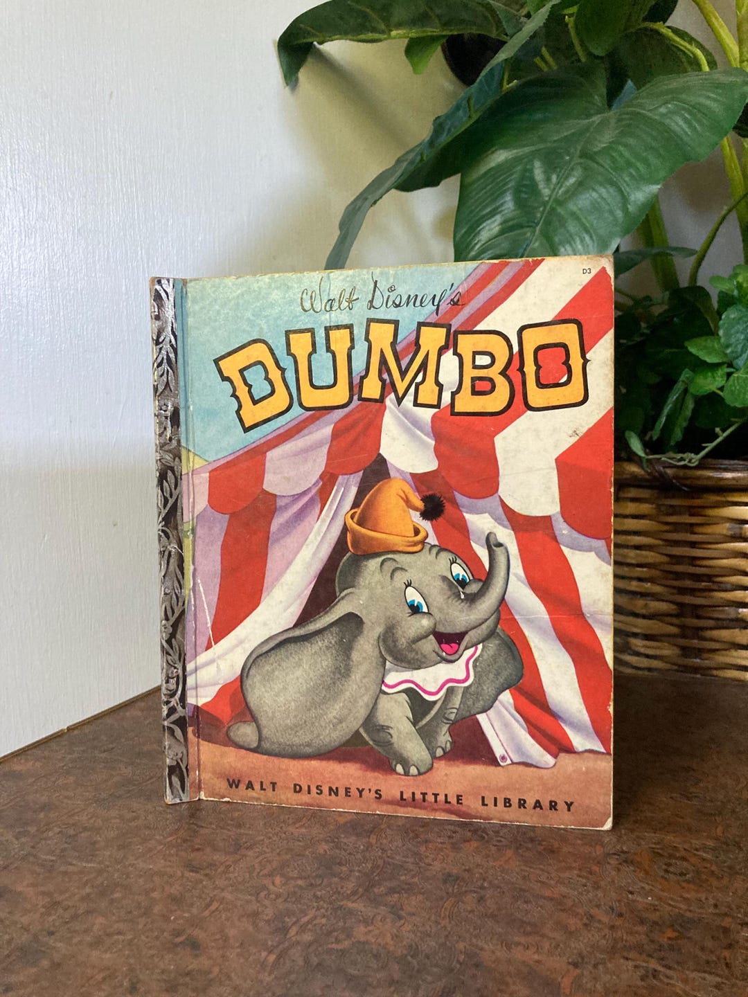 Dumbo Little Golden Book - Etsy