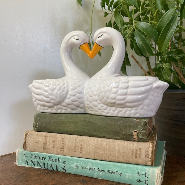 Double Swan - Etsy