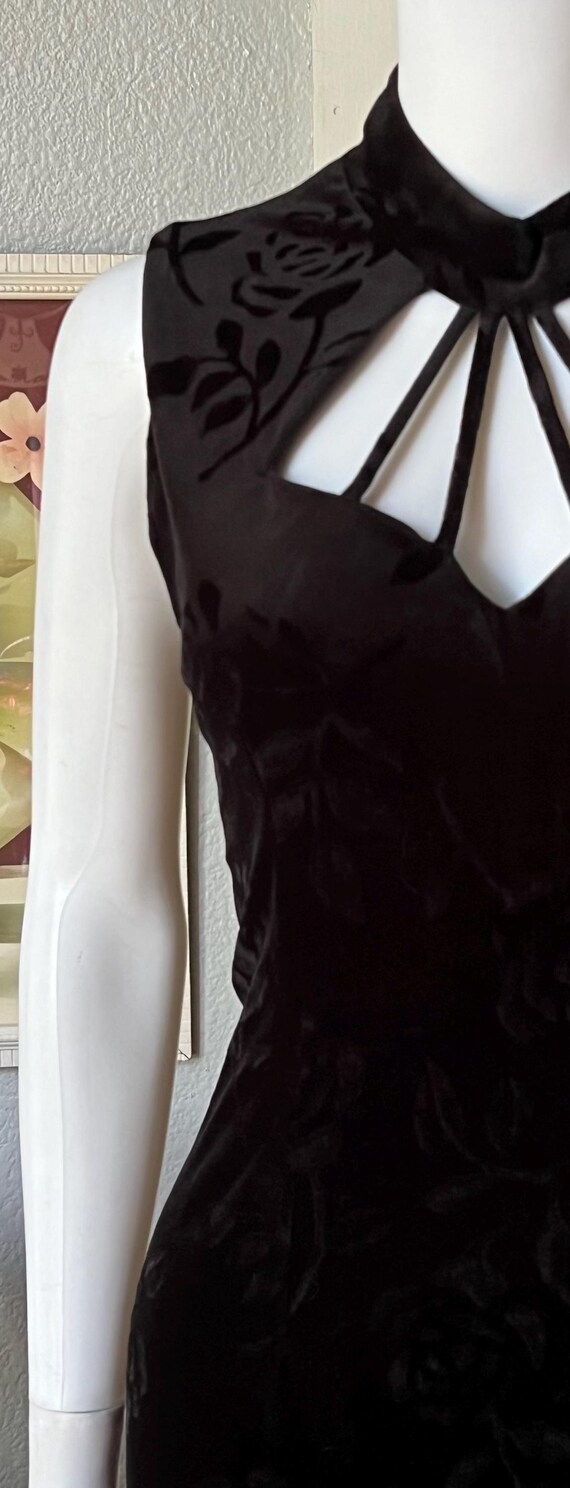 1990’s Vintage Cage Neck Velvet Rose Print Maxi Dress… - Gem