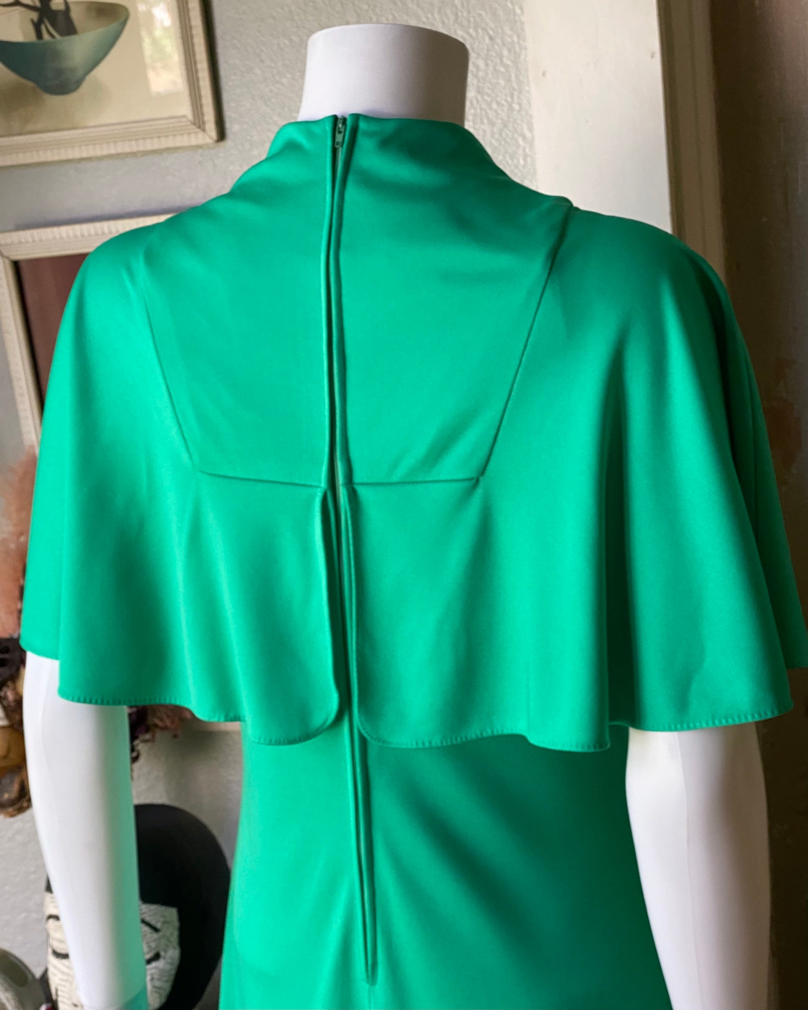 1970s Vintage Kelly Green Capelet Dress by Lane Bryants Big - Etsy