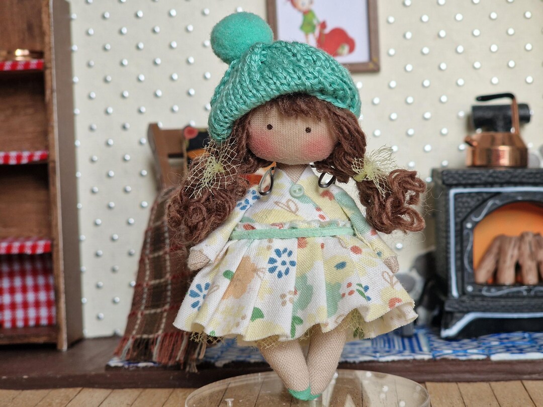 Miniature Fabric Doll, Cloth Custom Doll, Tiny Textile Personnalized ...