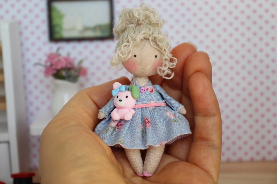 Miniature Fabric Doll, Cloth Custom Doll, Tiny Textile Personnalized ...