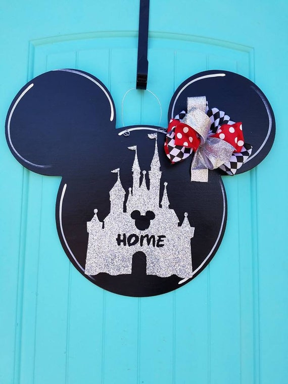 Disney Mickey Mouse Home door hanger Home & Living Home Décor Wreaths ...