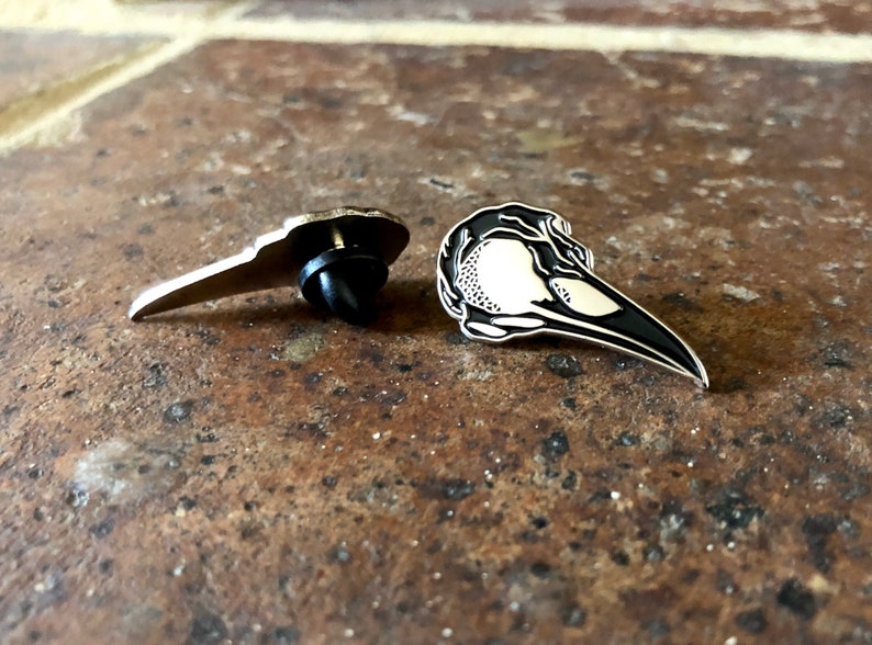 Crow Pin Badge, Black Crow Skull Pin, Soft Enamel Pin, Skull Pin ...