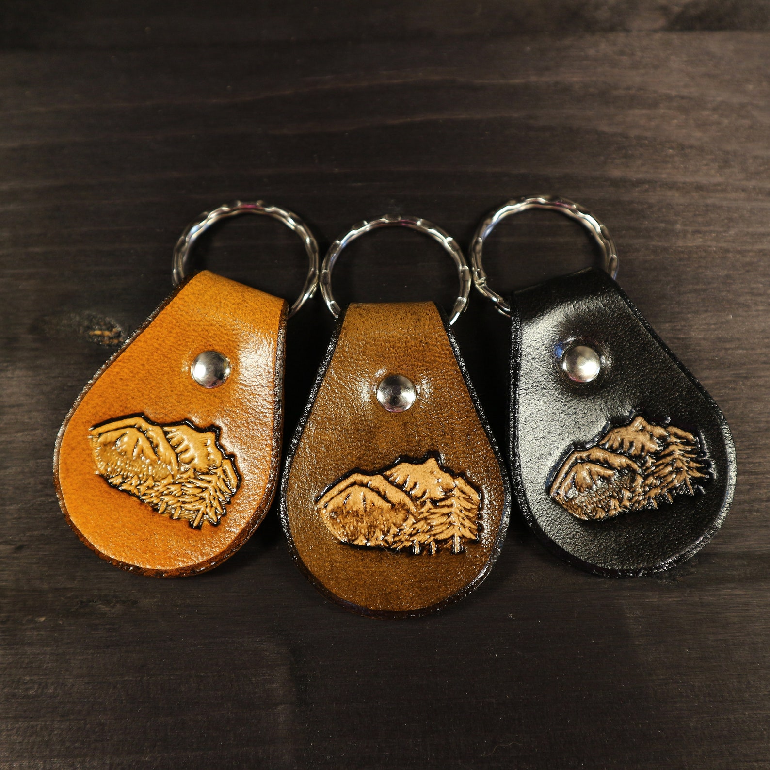 LEATHER KEYCHAIN MOUNTAINS // Scenery // Party Favor // - Etsy