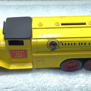 ERTL Diamond T 1930 21/2 Ton Tanker "check the Oil!" Coin Bank - Etsy