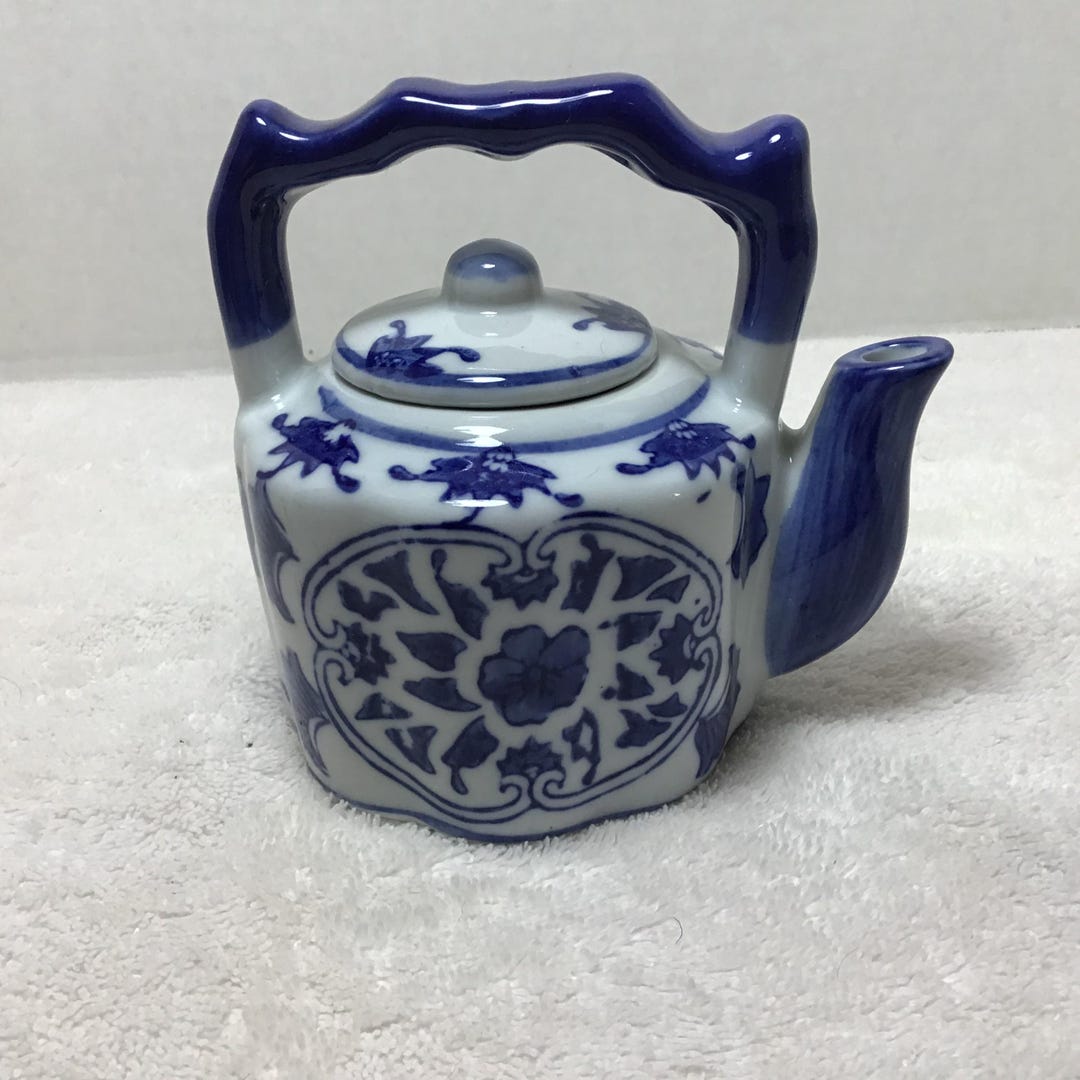 Colbart Blue and White Chinoiserie Style Japanese Teapot 10 Ounces - Etsy