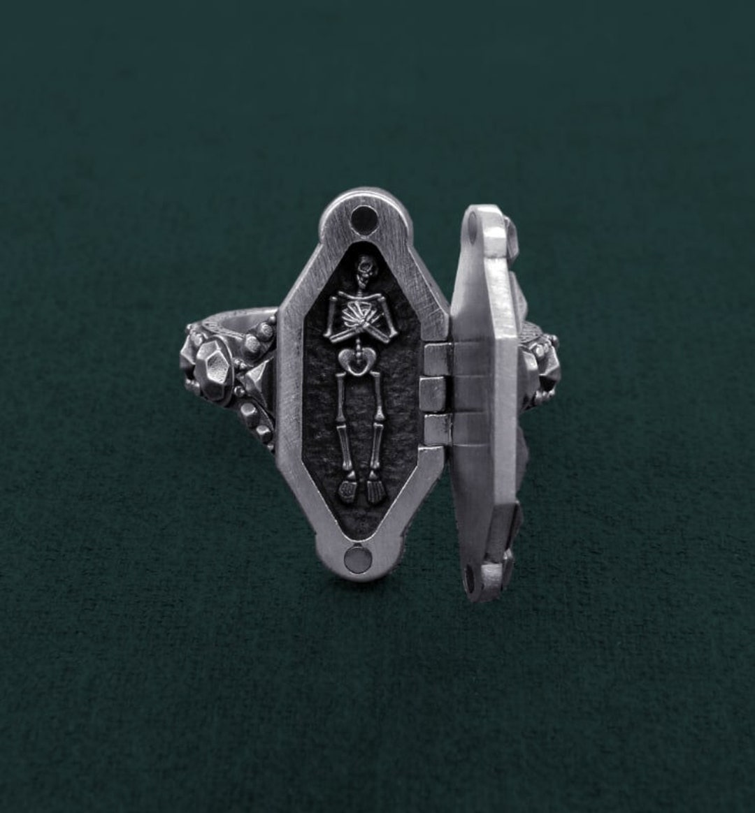 Secret Ring in 925 Silver, Tomb Jewelry, Renaissance, Lacrimatory Ring ...