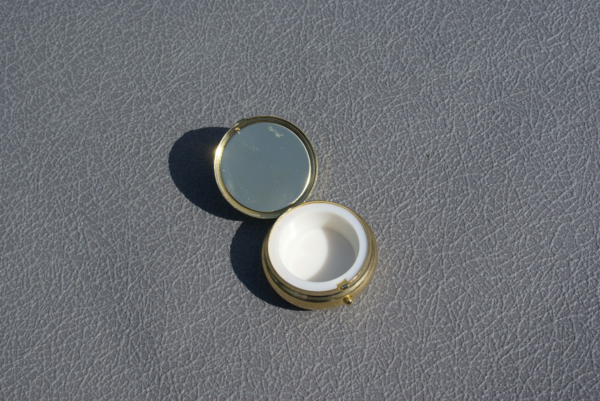 Vintage Pill Case Miniature Round Box Travel Pill Container - Etsy