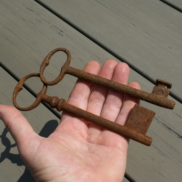 Large Skeleton Key 6 Inch - Etsy