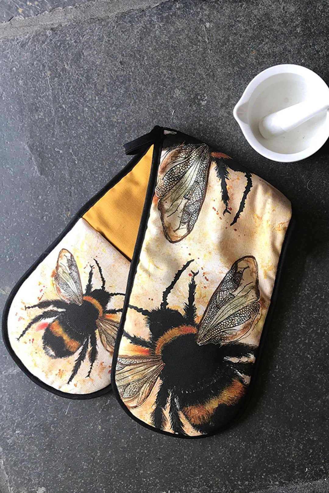 Bee Oven Glove - Etsy