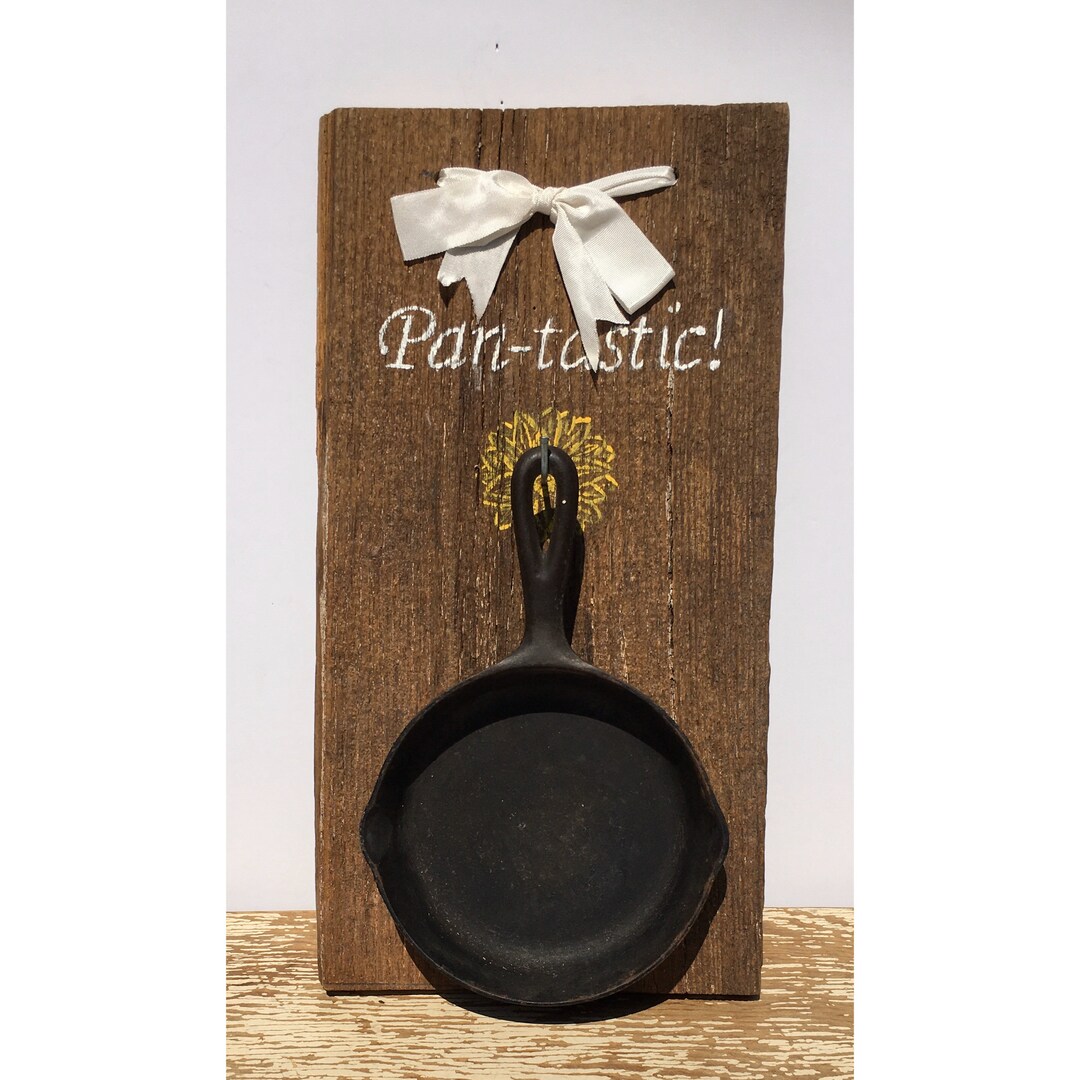 Upcycled Cast Iron Fry Pan,repurposed Barn Wood,kitchen Wall Decor ...
