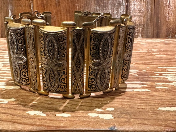 Vintage Damascus bracelet,scroll pattern,black and go… - Gem