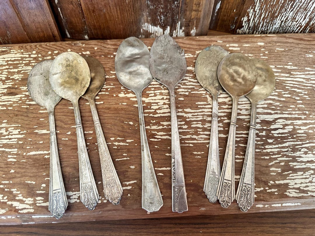 Set of 8 Tarnished Flattened Silverplate Soup Spoons,ornate,victorian ...
