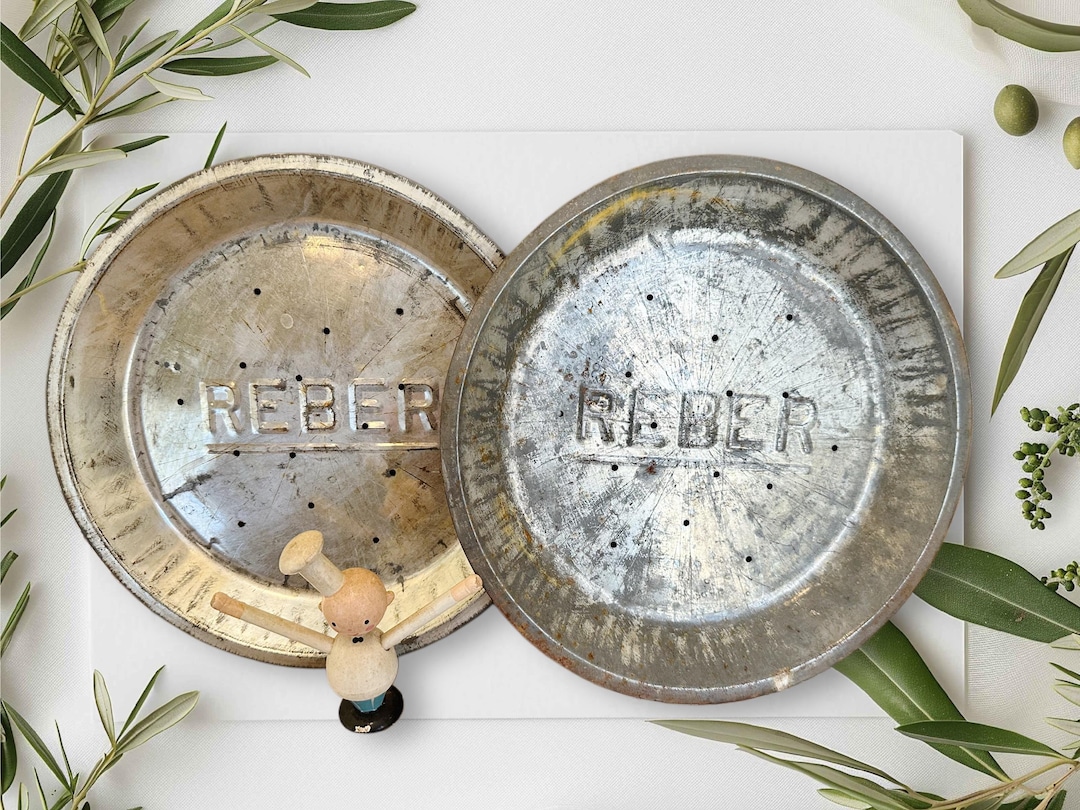 Gray Patina Metal Vintage REBER Vented Pie Tin,10" Metal Pie Plate,set ...