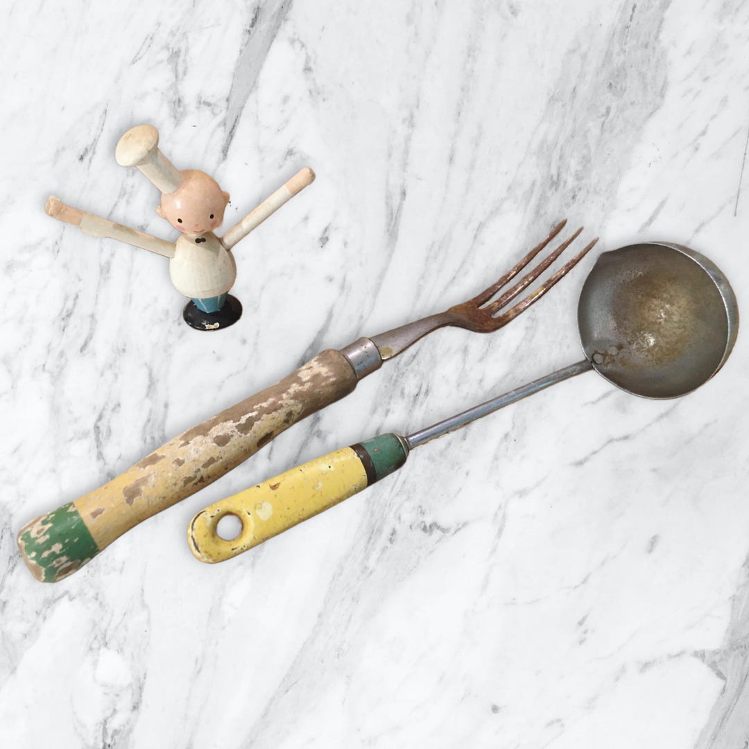 Green and Yellow Wood Handle Kitchen Utensil,chippy,distressed,rustic ...