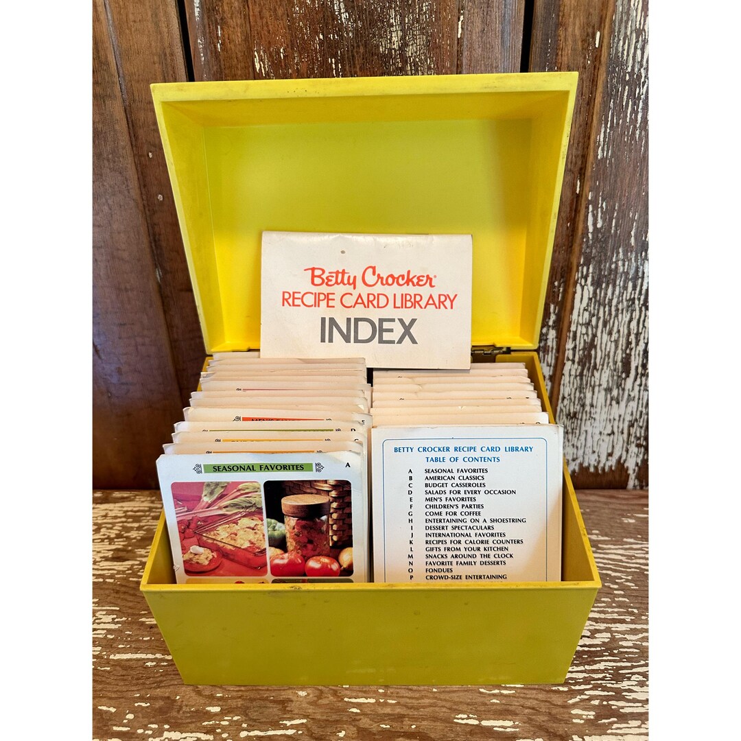 Betty Crocker Yellow Recipe Card Library With Cards, Hinged Recipe Box ...