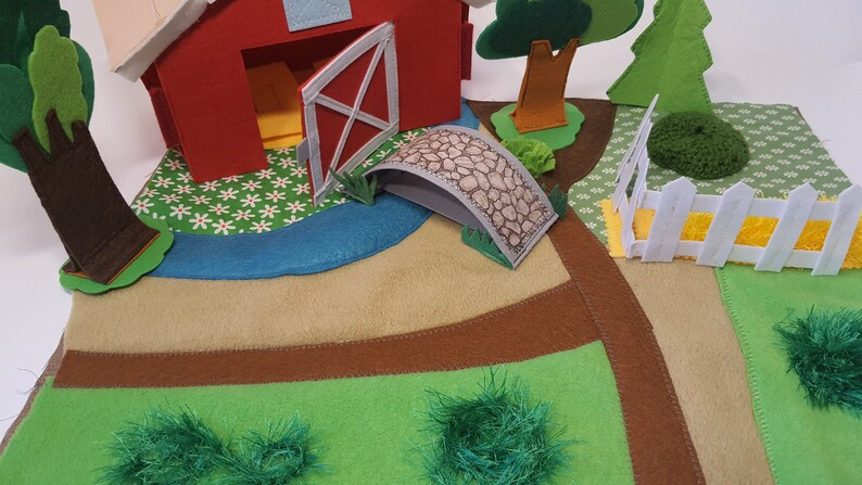 Felt Play Mat With Red Farm Barn - Etsy