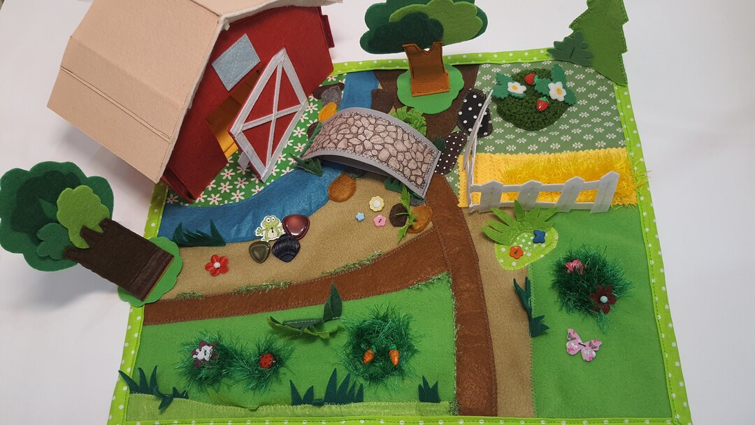 Felt Play Mat With Red Farm Barn - Etsy