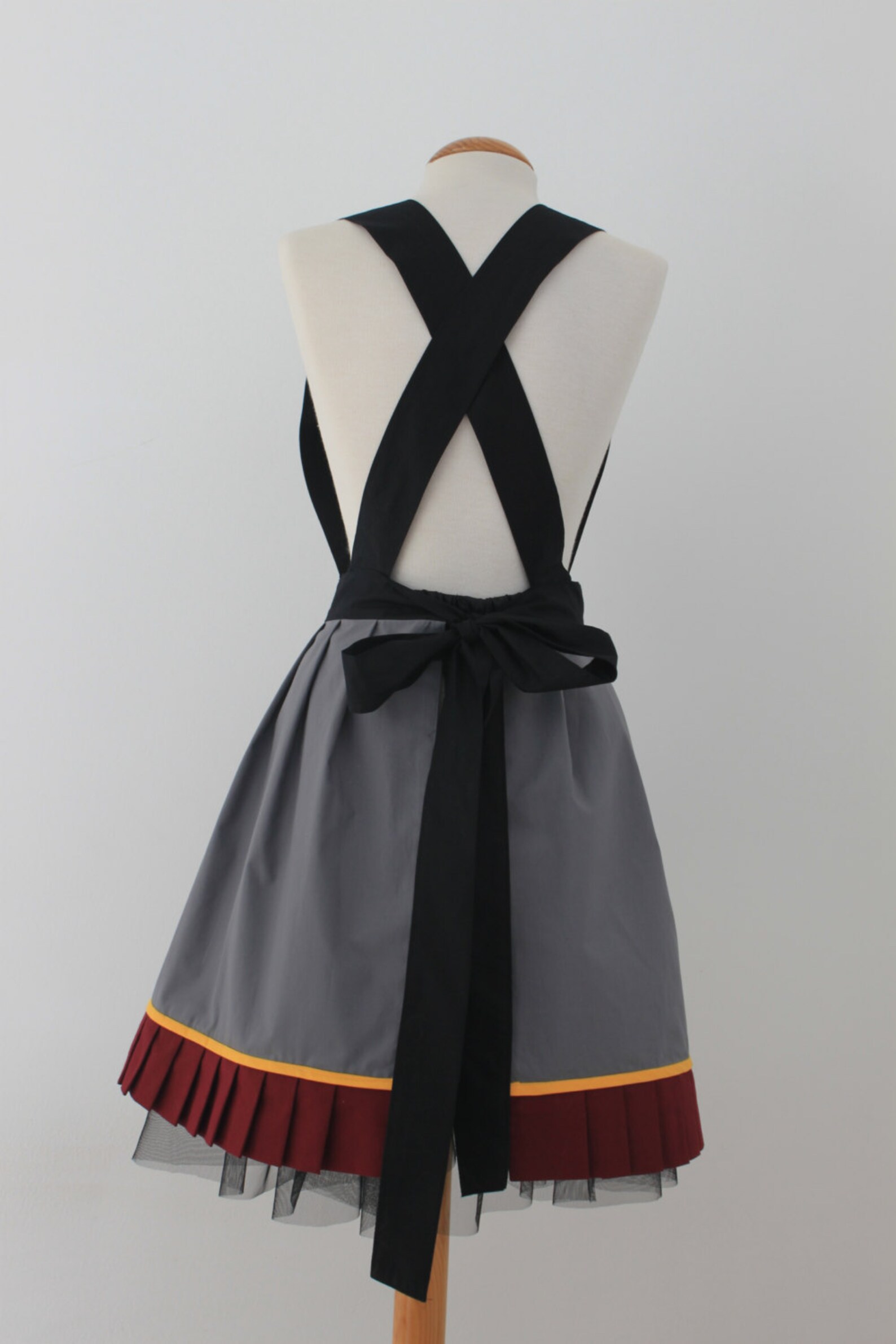 H.P. Inspired Apron - Etsy