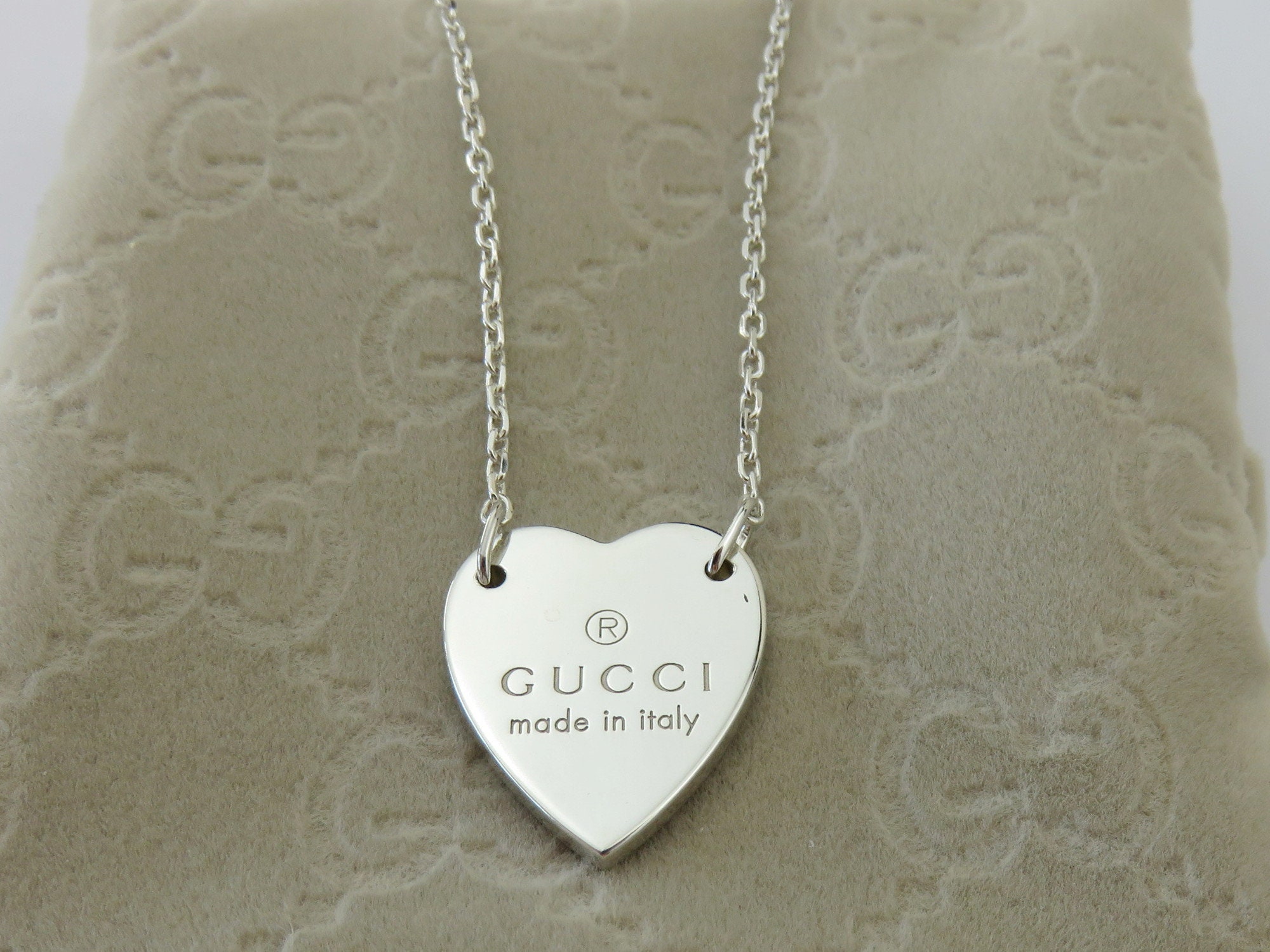 Gucci heart locket necklace store