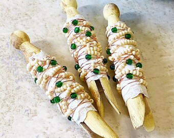 Shabby Chic Lace Clothes Pins, Vintage Style Handmade Ornaments, Wood ...