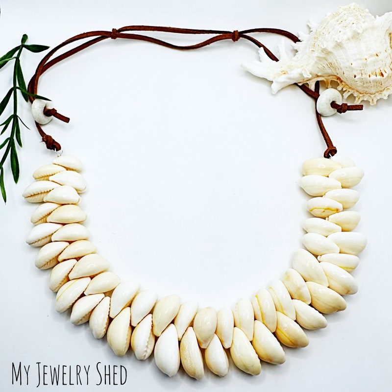 Cowrie Shell Necklace - Etsy