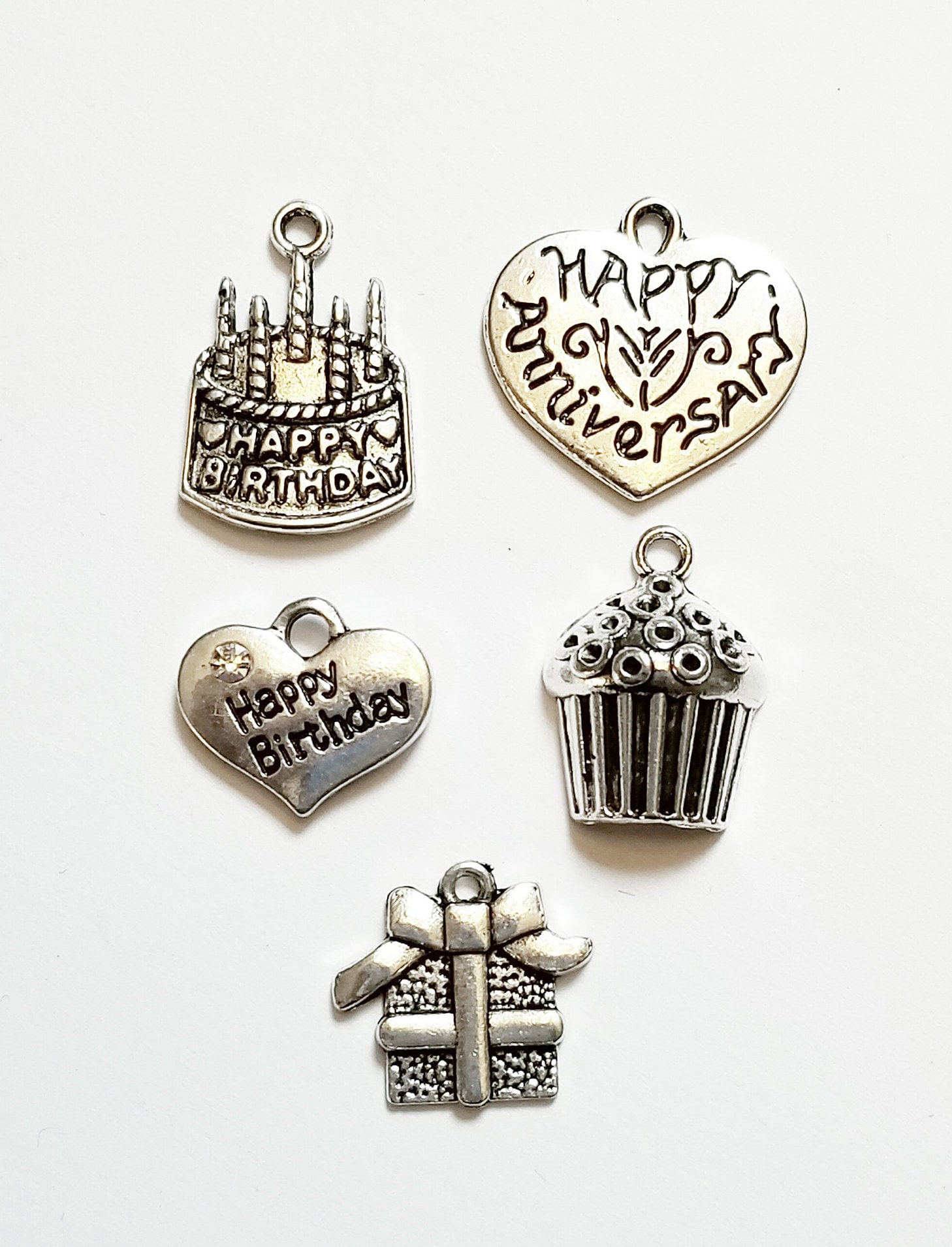 Happy Birthday Present Gift Package Cup Cake Birthday Cake Happy ...