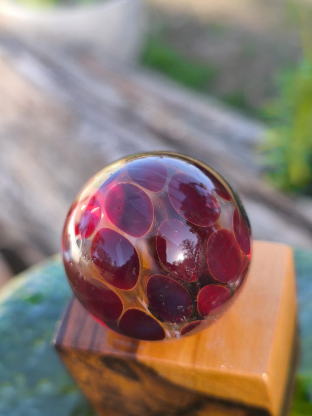 Transparent Red Dots on Clear Handmade Borosilicate Glass Marble.dr ...