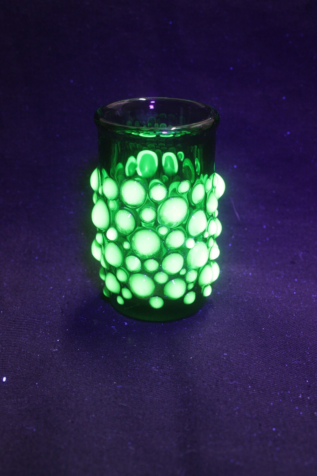 Uranium Green Uv Reactive Handmade Borosilicate Shot Glass. Dr Sawfish ...