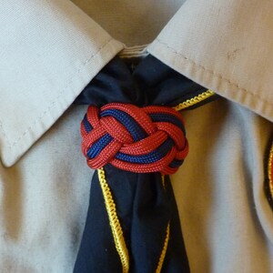 Cub Boy Venture Scout Neckercheif Slide Woggle Paracord Turk Head Knot ...
