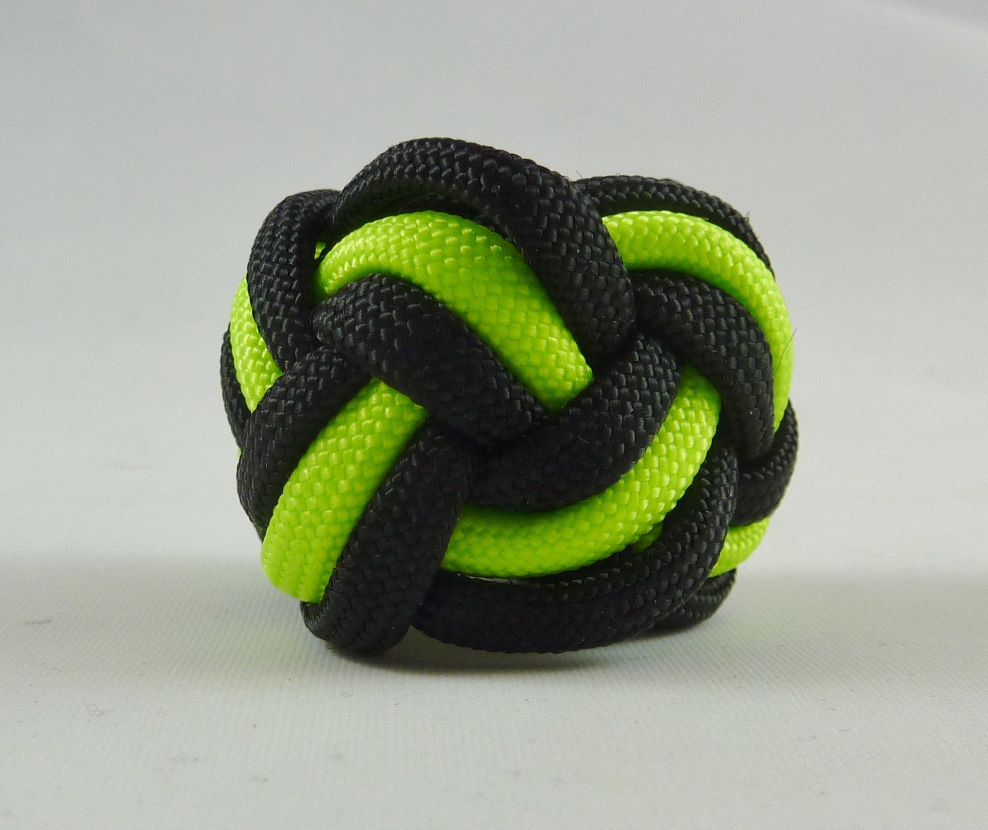 Cub Wolf Boy Venture Scout Neckercheif Slide Woggle Paracord Turk Head ...