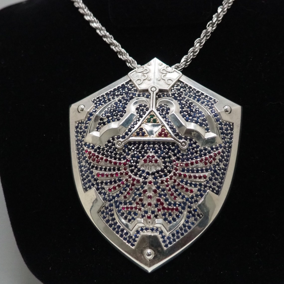 Legend of Zelda: Link Hylian Shield - Etsy