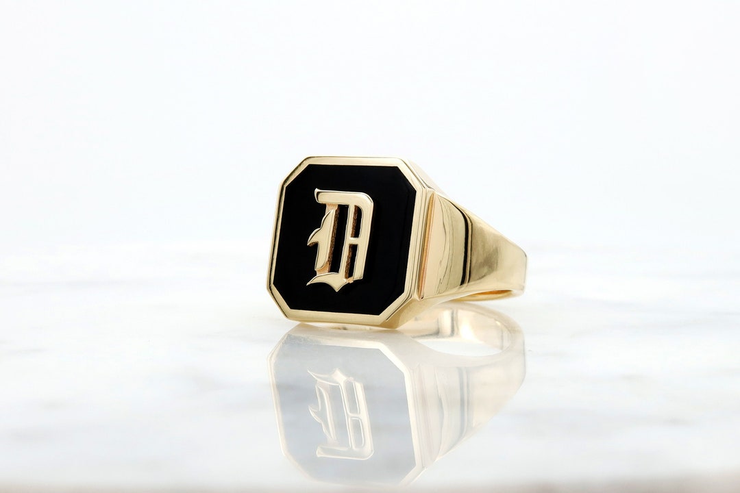 Gothic Letter Signet Ring || Custom Initial Ring || 14k Gold Signet ...