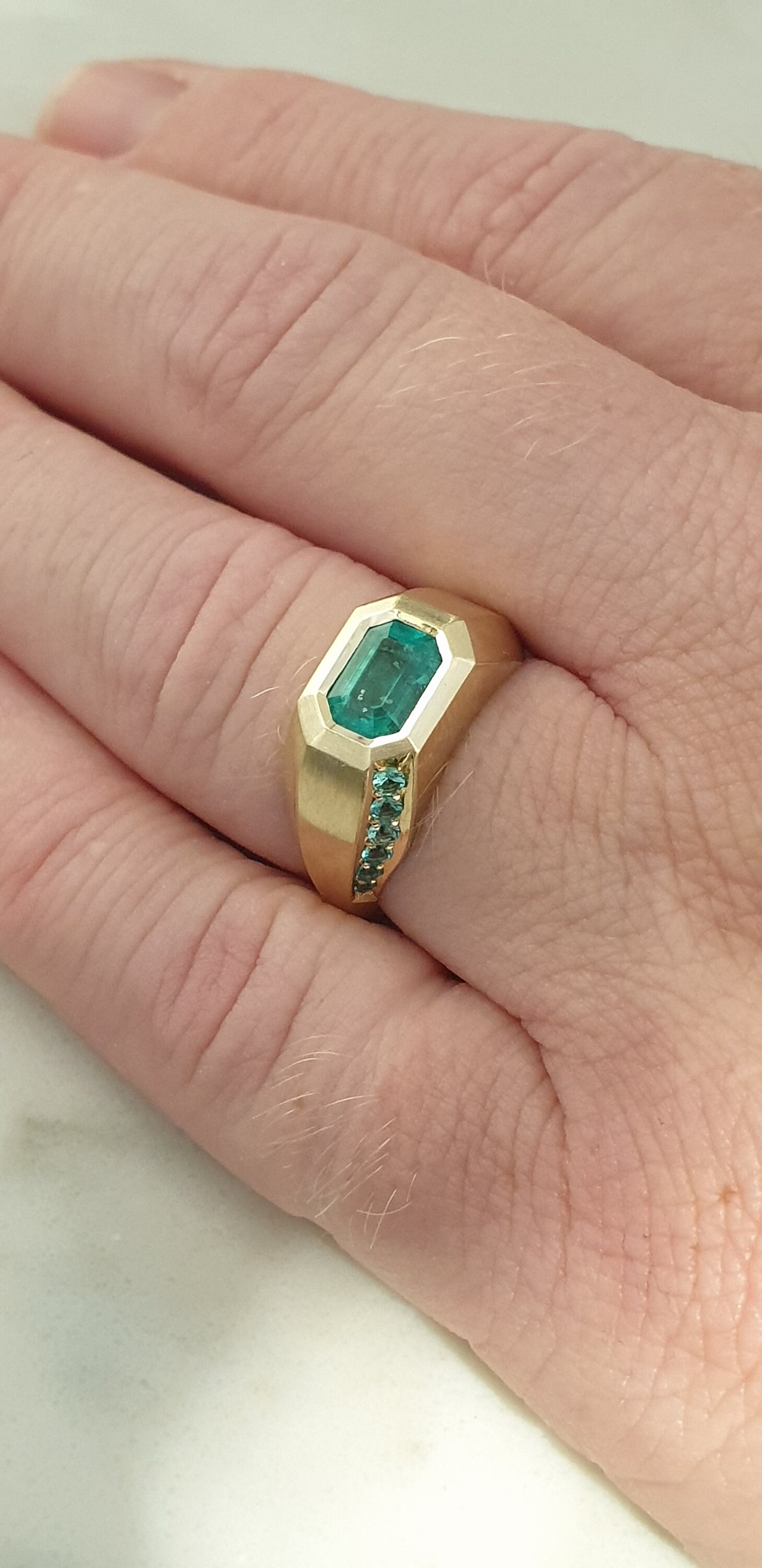 Green Emerald Gold Signet Ring || Emerald Gift for Him || Solid Gold ...