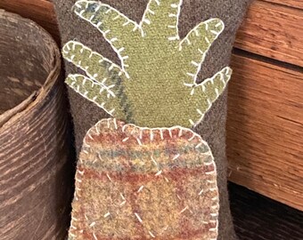 Primitive Pineapple - Etsy
