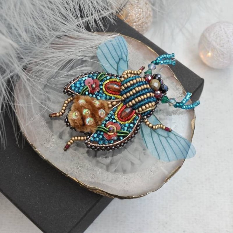 Bee Lapel Pin - Etsy