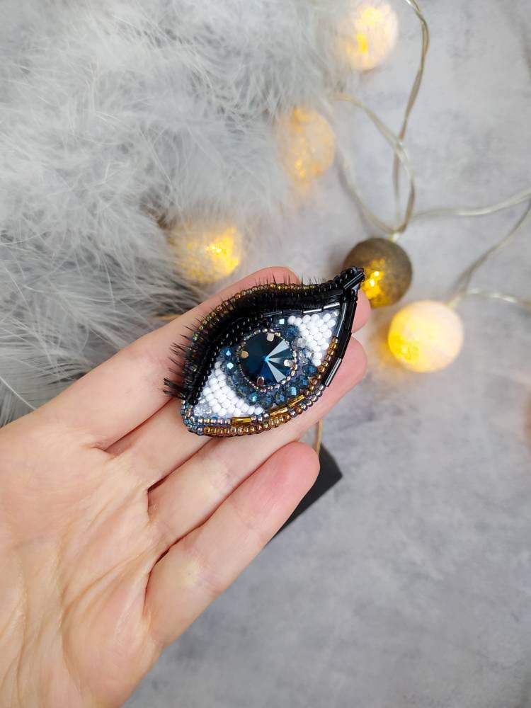 Beaded Eye brooch pin Evil eye jewelry Gift for luck | Etsy
