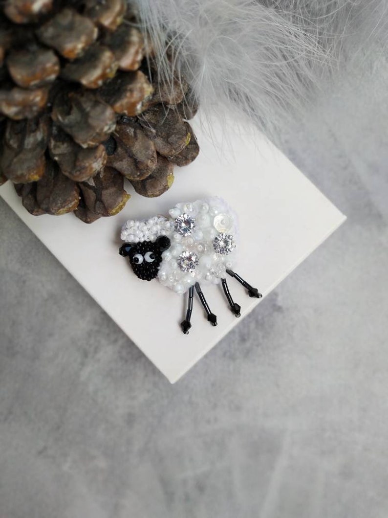 Beaded sheep pin white sheep brooch lamb pin brooch | Etsy