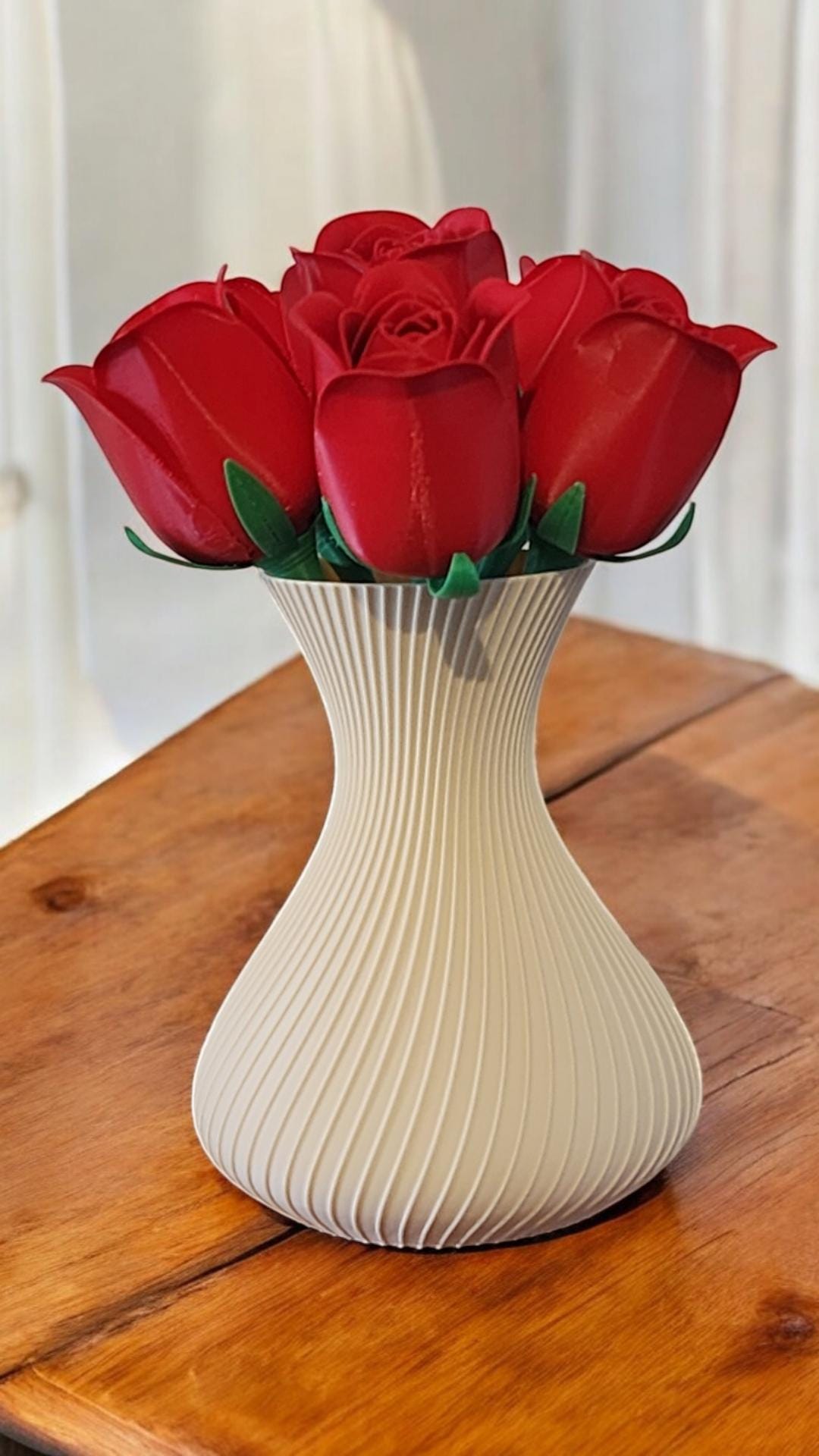 Forever Rose's With Vase 3d-printed - Etsy