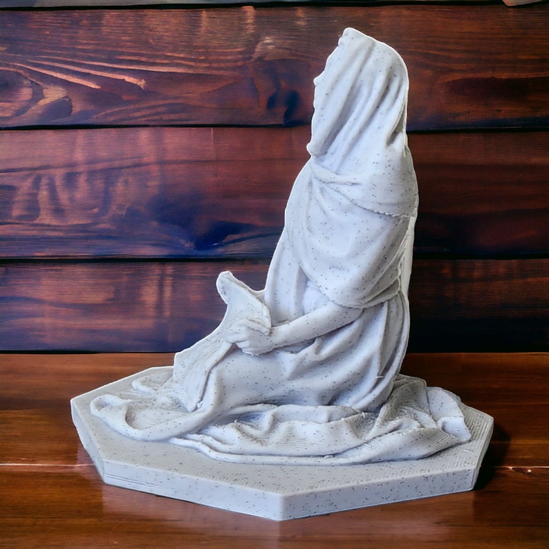 Saint Veronica Statue Sacred Face of Jesus - Etsy